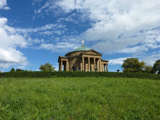 Mausoleums | The Ultimate Guide